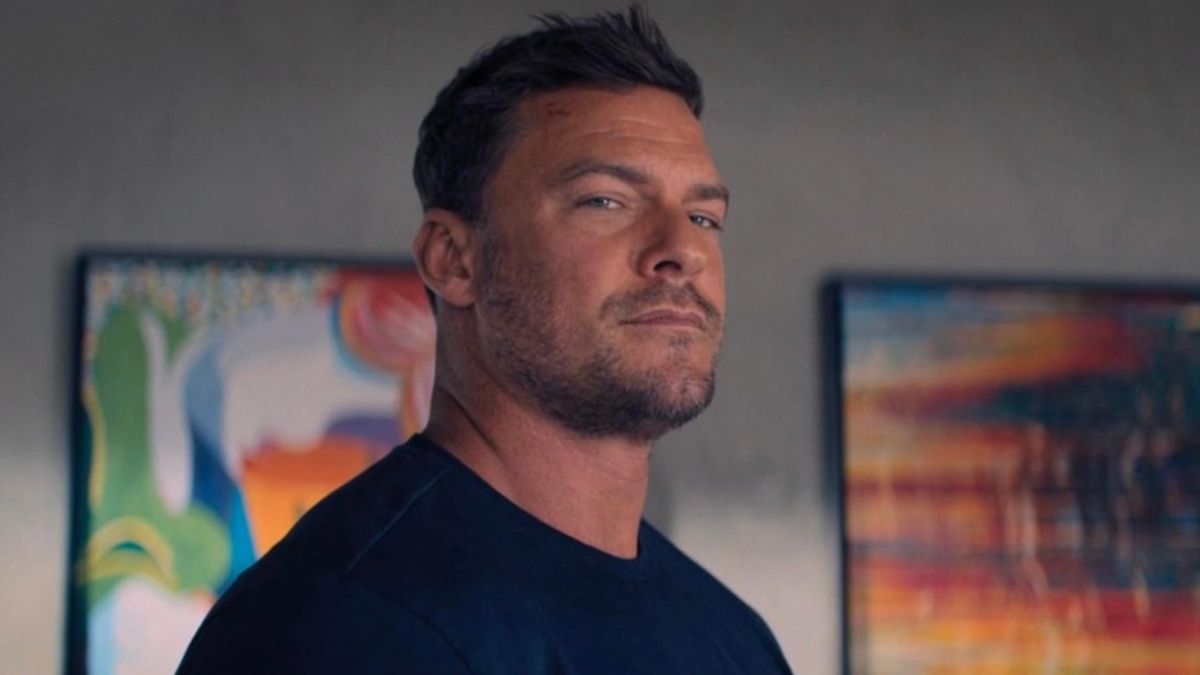Reacher’s Alan Ritchson Says People Are ‘Over Watching Marvel-Type Movies’