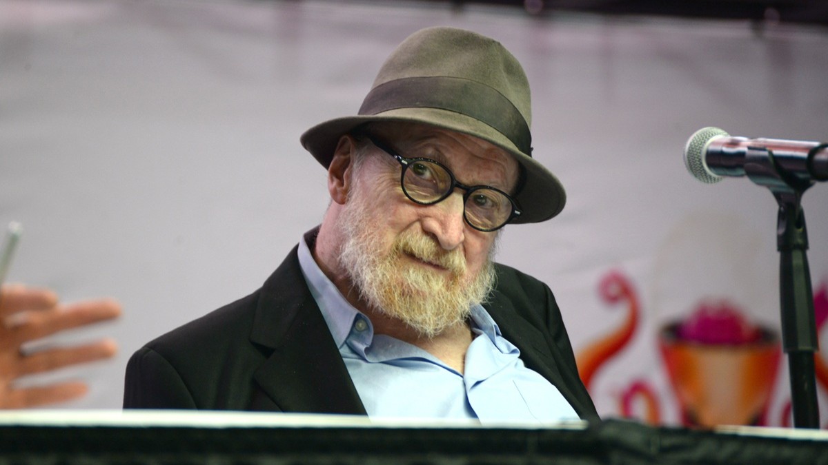 Comic-Book Icon Frank Miller Draws First-Ever TMNT Cover for 300th Issue