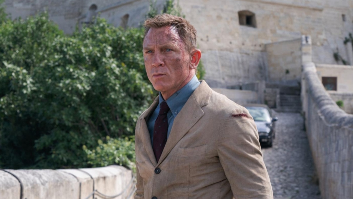 5 Smashing Daniel Craig Movies & More Are Leaving Netflix Soon