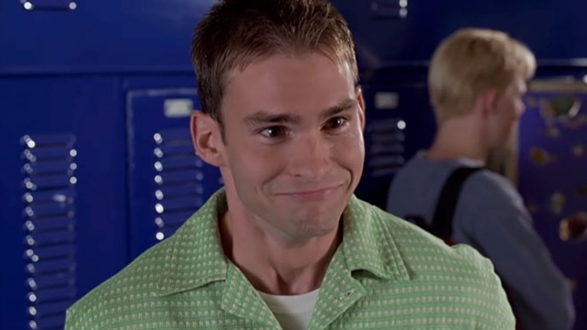 Seann William Scott Stars in Unsettling Horror Movie Dolly Trailer
