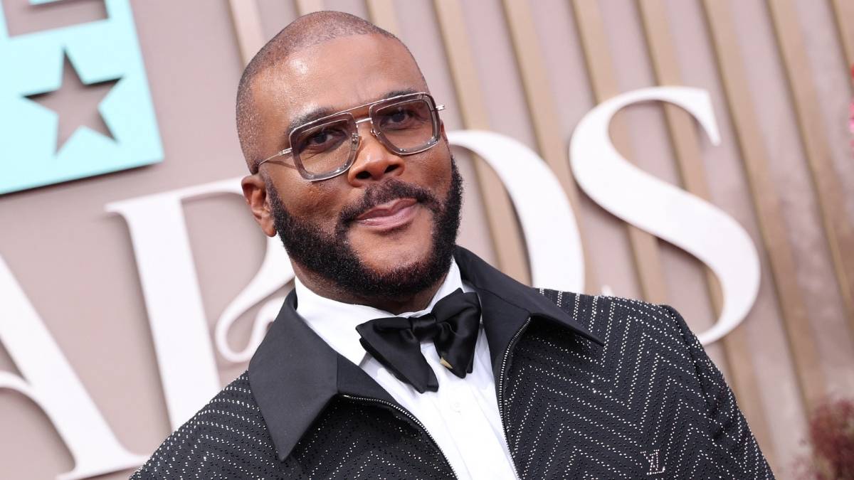 Taraji P. Henson Robs a Bank in Tyler Perry's Straw Trailer
