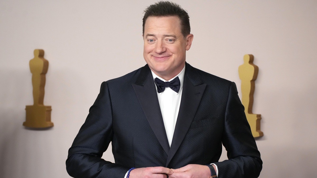 Brendan Fraser Gets Back 'Into Character' for The Mummy 4 in New Photo