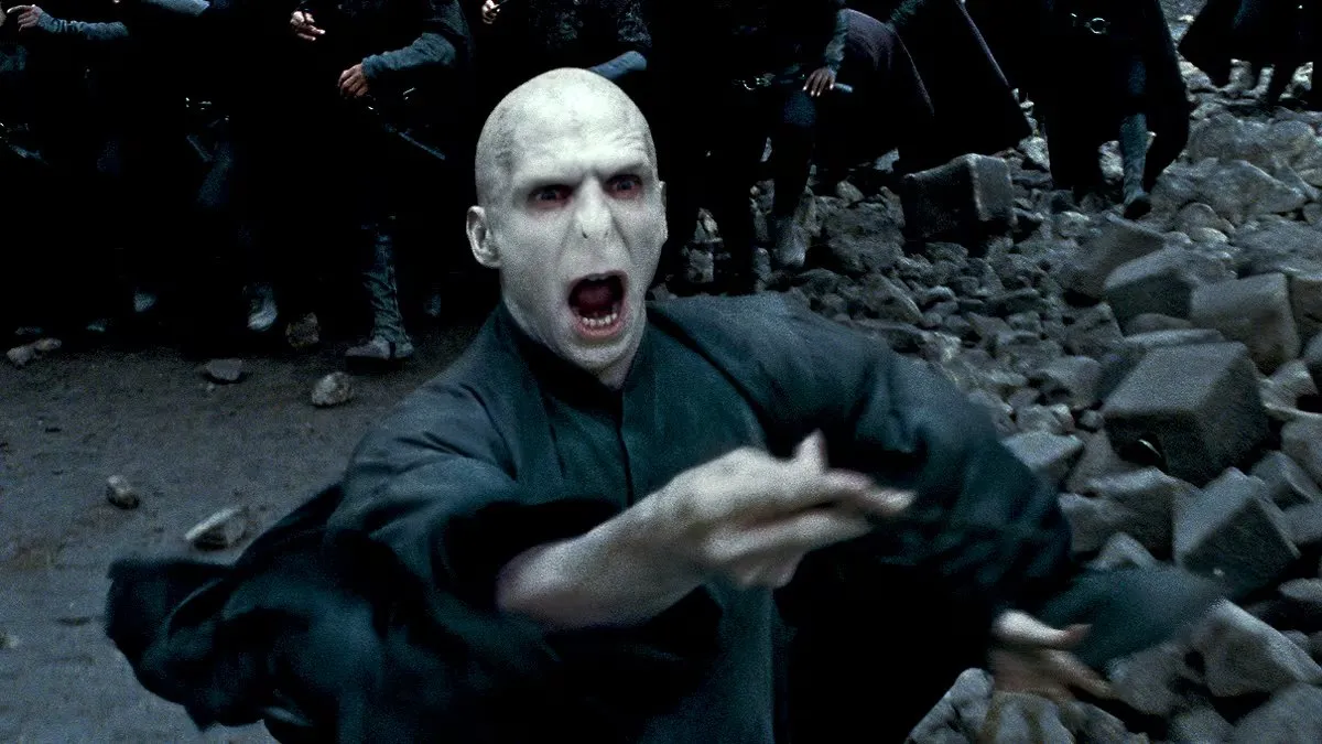 Lord of the Rings Star Wants to Be Harry Potter’s New Voldemort Actor