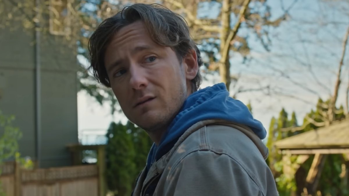 Lewis Pullman & Sally Field’s New Netflix Movie Streams Today