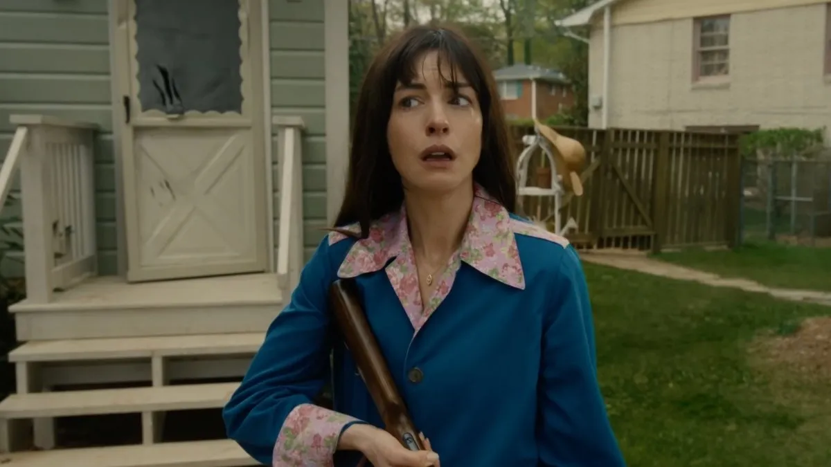The End of Oak Street Trailer Previews Anne Hathaway & Ewan McGregor ...