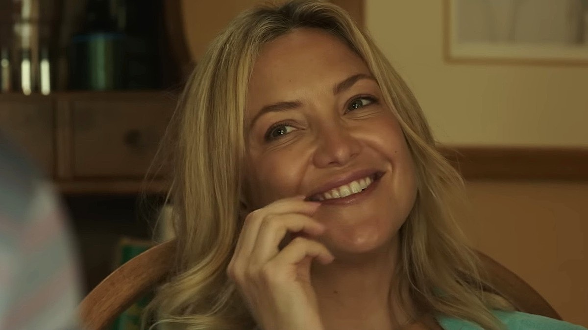 Kate Hudson & Kurt Russell’s Epic Disaster Movie Is Leaving Netflix Soon
