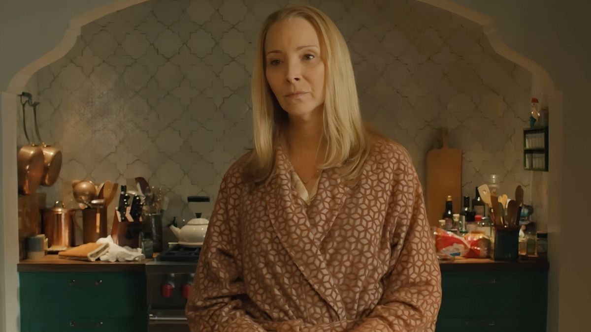 Beloved Lisa Kudrow Comedy Movie Finally Getting Sequel, View Set Photo ...