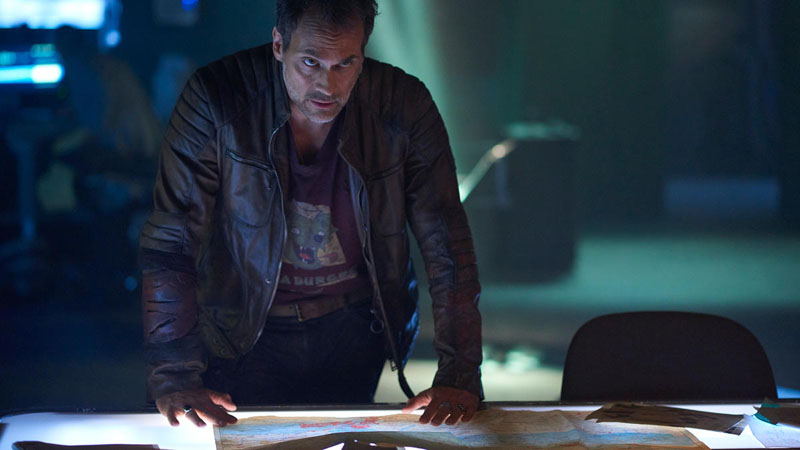 12 Monkeys Season 2 Premieres on Syfy April 18!