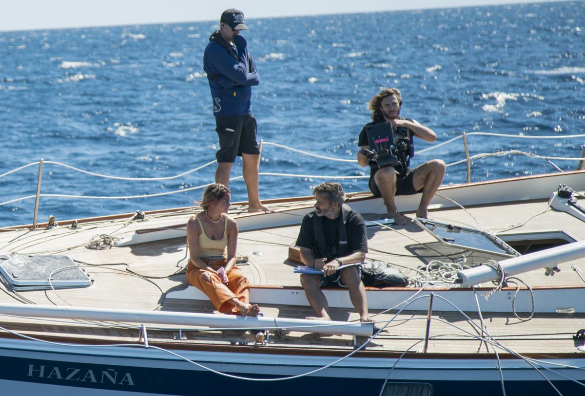 Adrift Trailer Surfaces a Struggle for Survival
