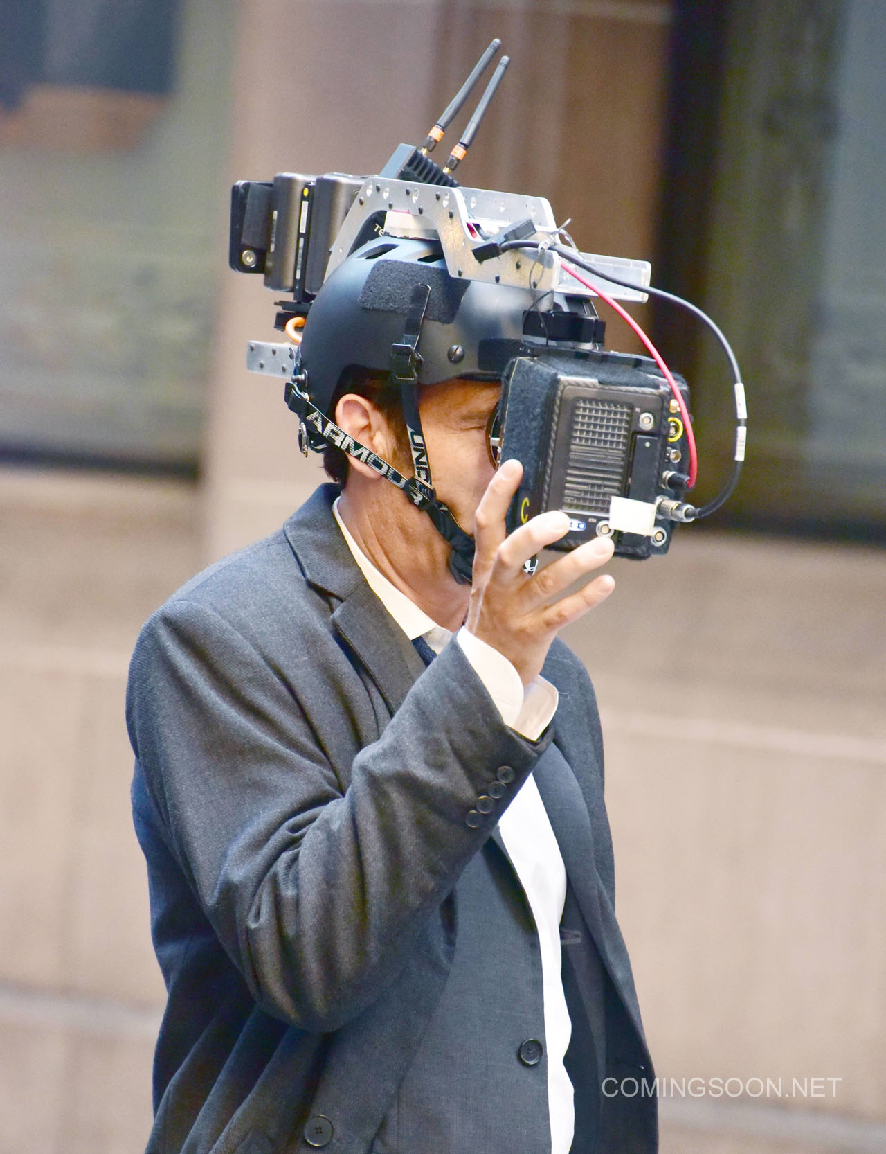 Clive Owen and Amanda Seyfried Photos from the Anon Set