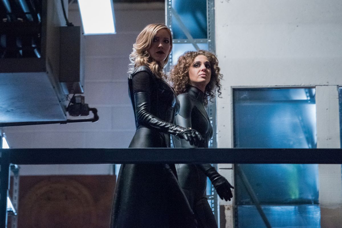 The Girls Team Up in New Arrow Episode 7.18 Photos