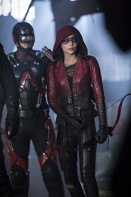 Supergirl Prepares for The CW Crossover in New Poster