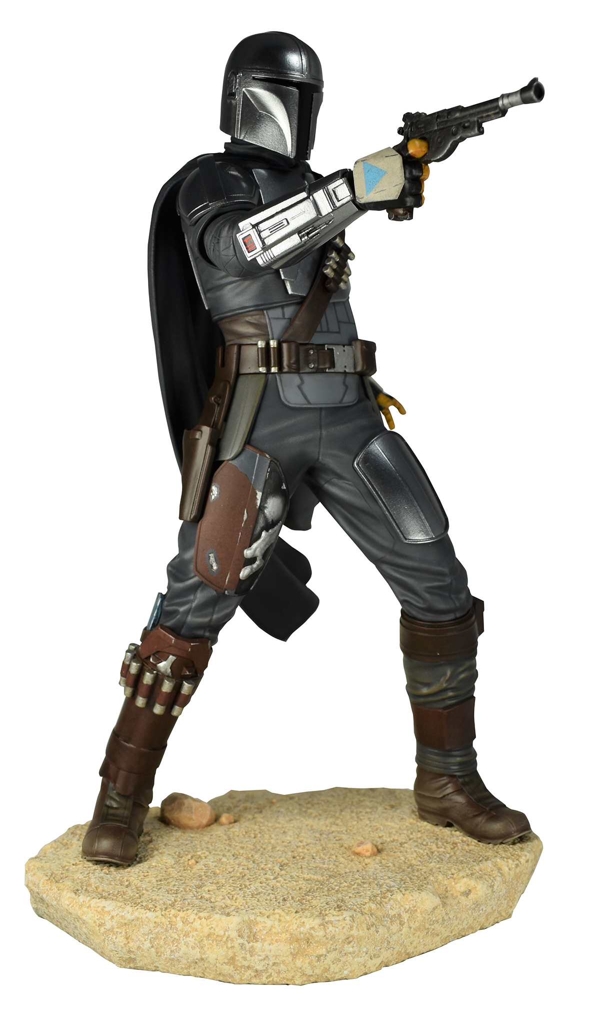 Diamond Select Previews: Lobo, Doctor Doom, The Mandalorian & More!