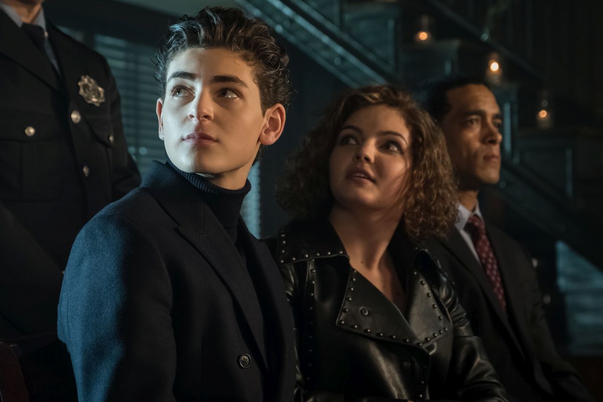 Gotham Episode 5.10 Promo Reveals the Arrival of Bane