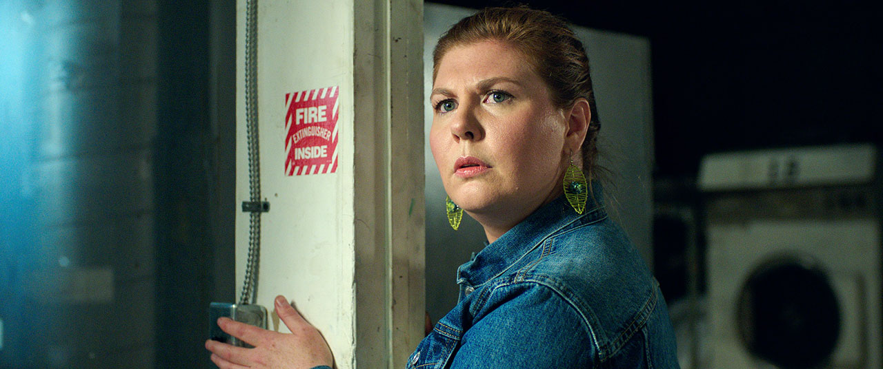 Lights Out Stills: 25 Images from the July 22 Horror Thriller