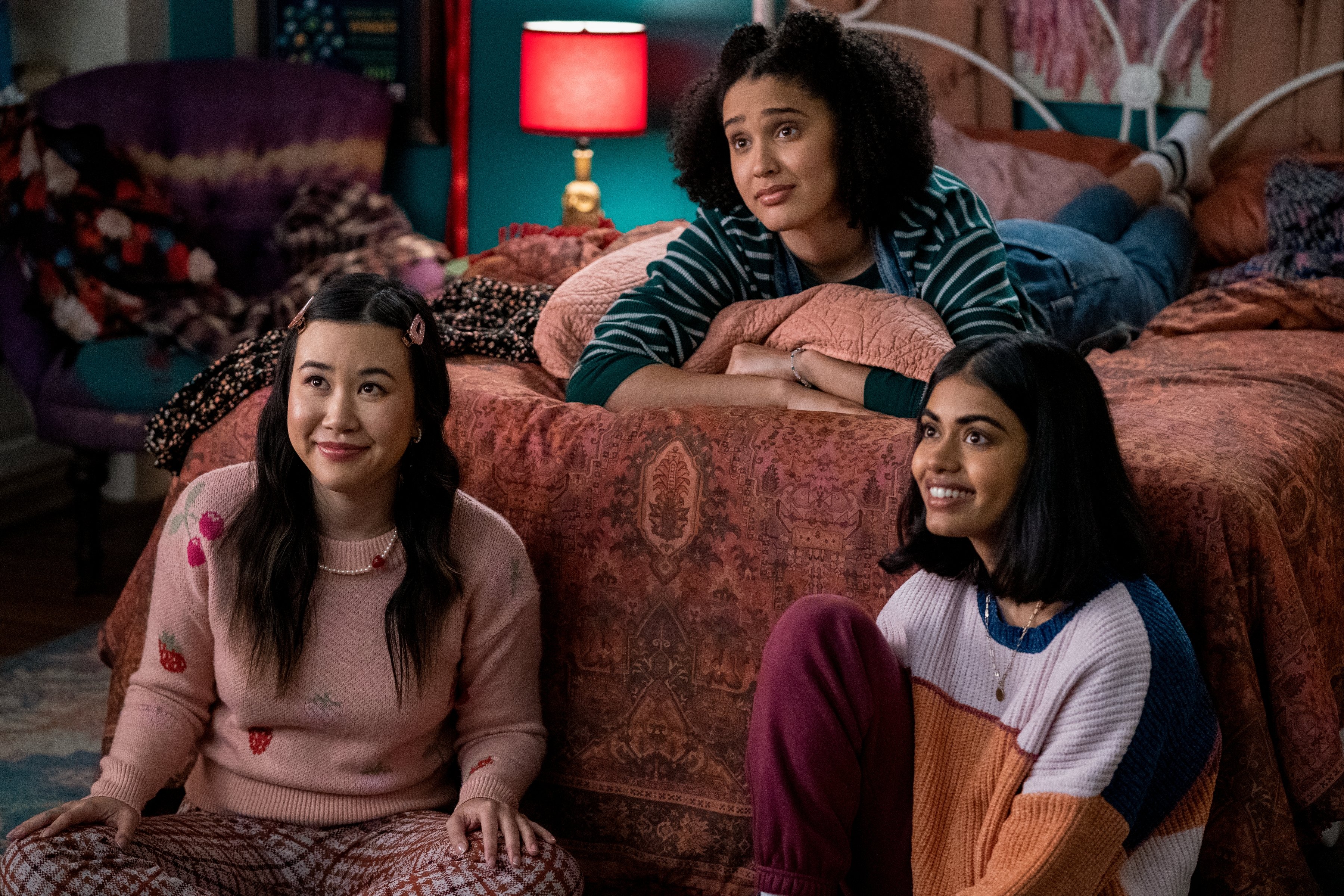 Never Have I Ever Season 3 Photos Set Release Date for Teen Dramedy