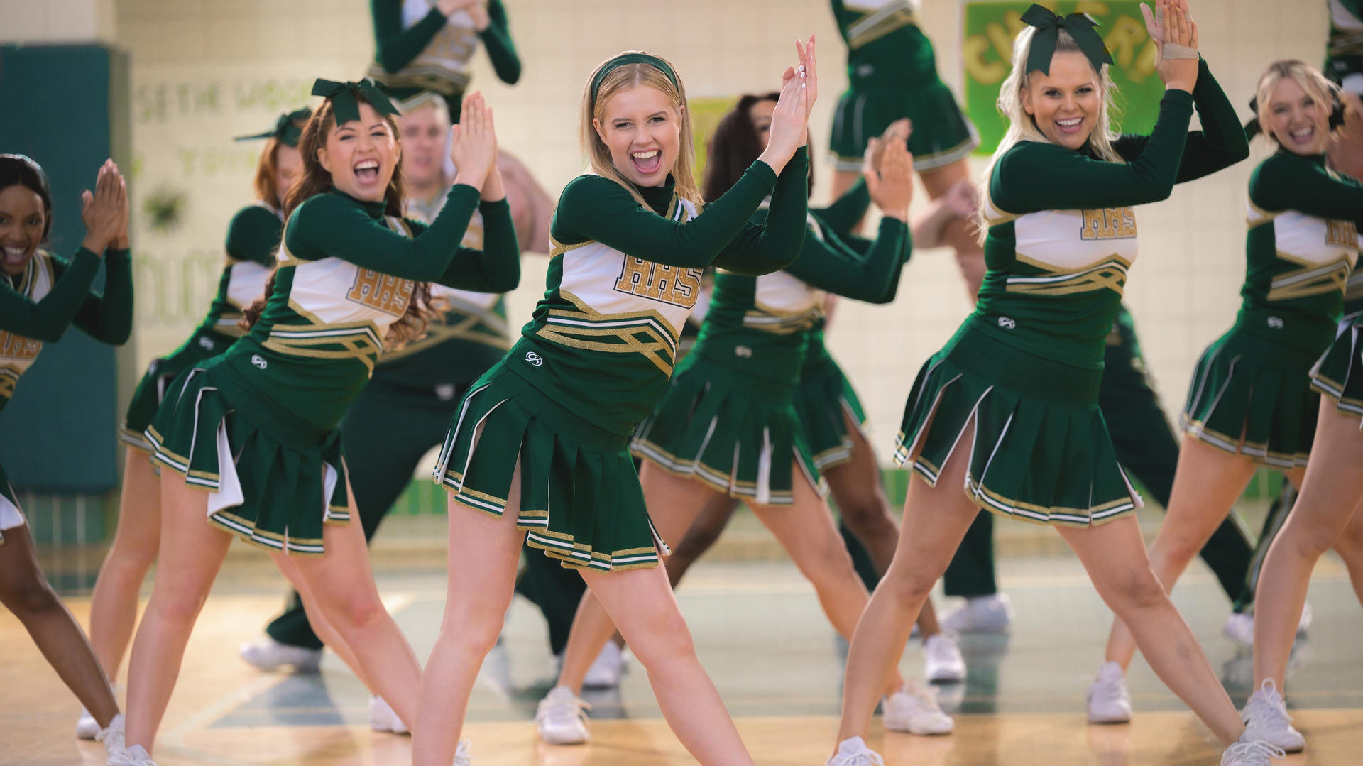 Senior Year Trailer: Rebel Wilson Goes Back to High School in Netflix ...
