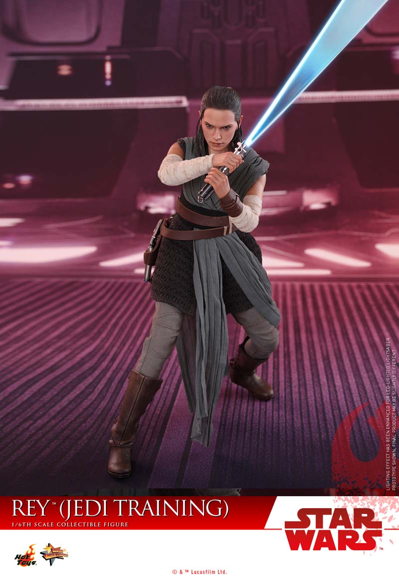 Rey Jedi Training Hot Toys Figure for Star Wars: The Last Jedi