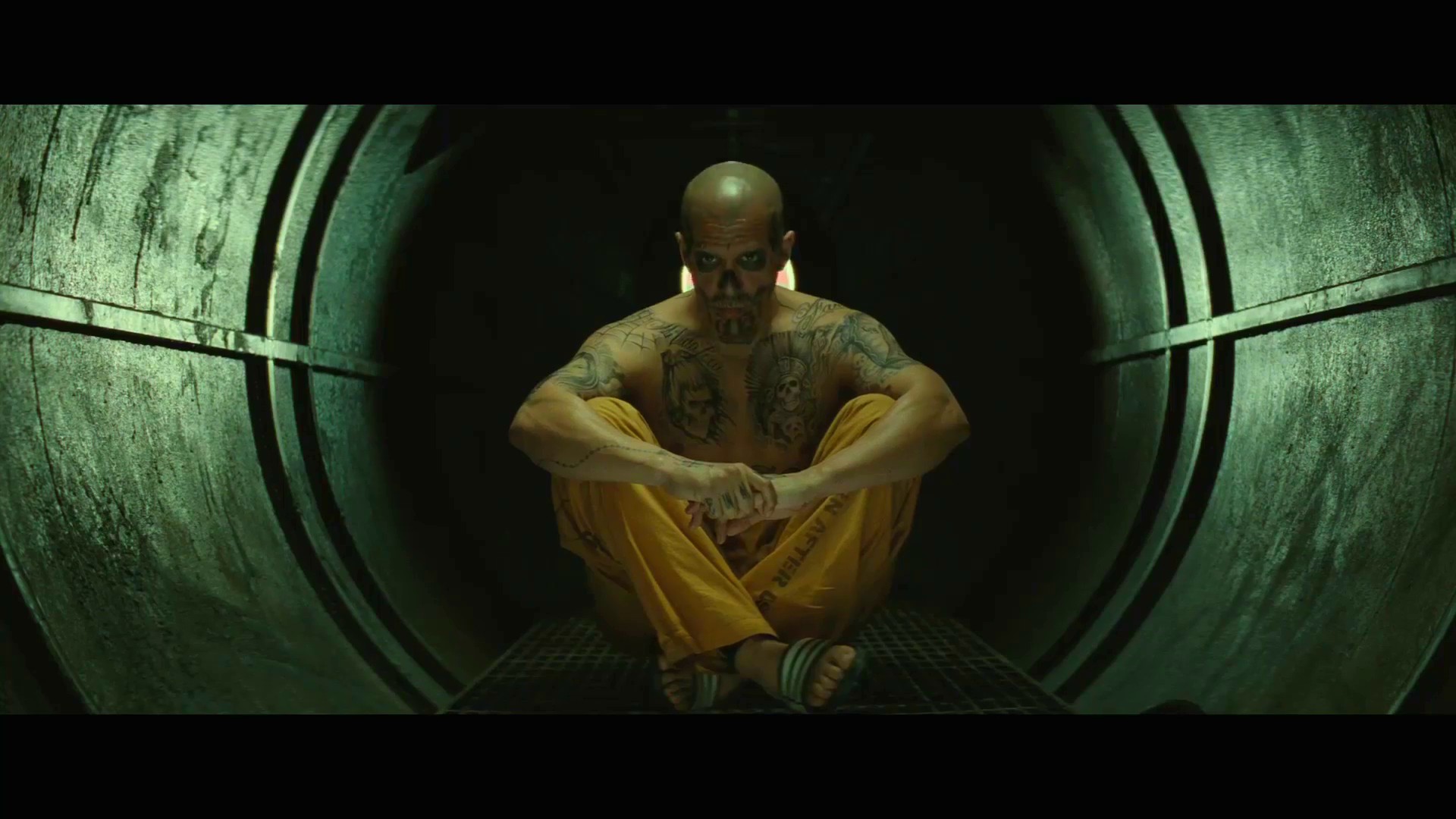 90 Screenshots from the Second Suicide Squad Trailer